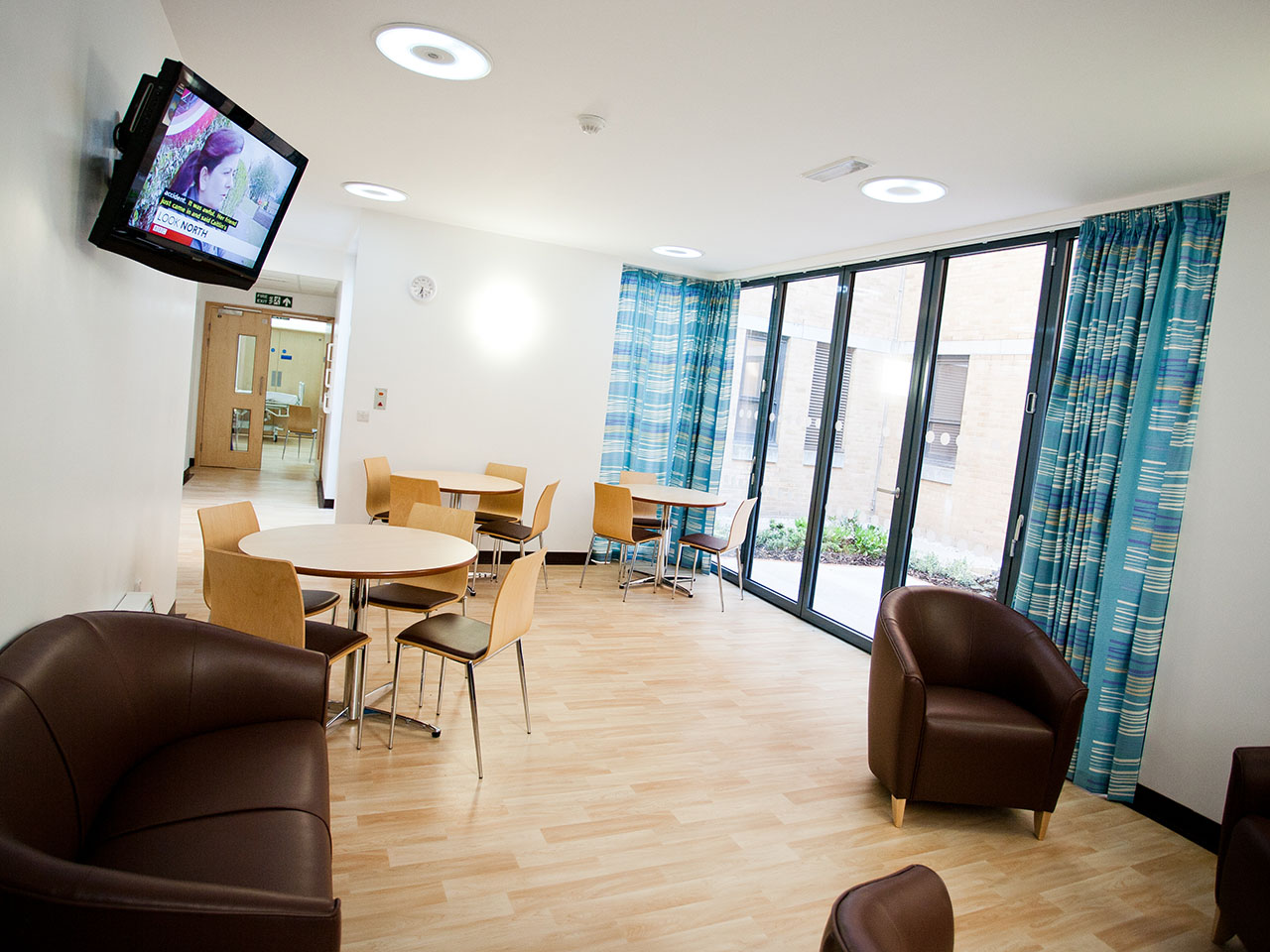 Midwife LED Unit - Bowker Sadler Architecture